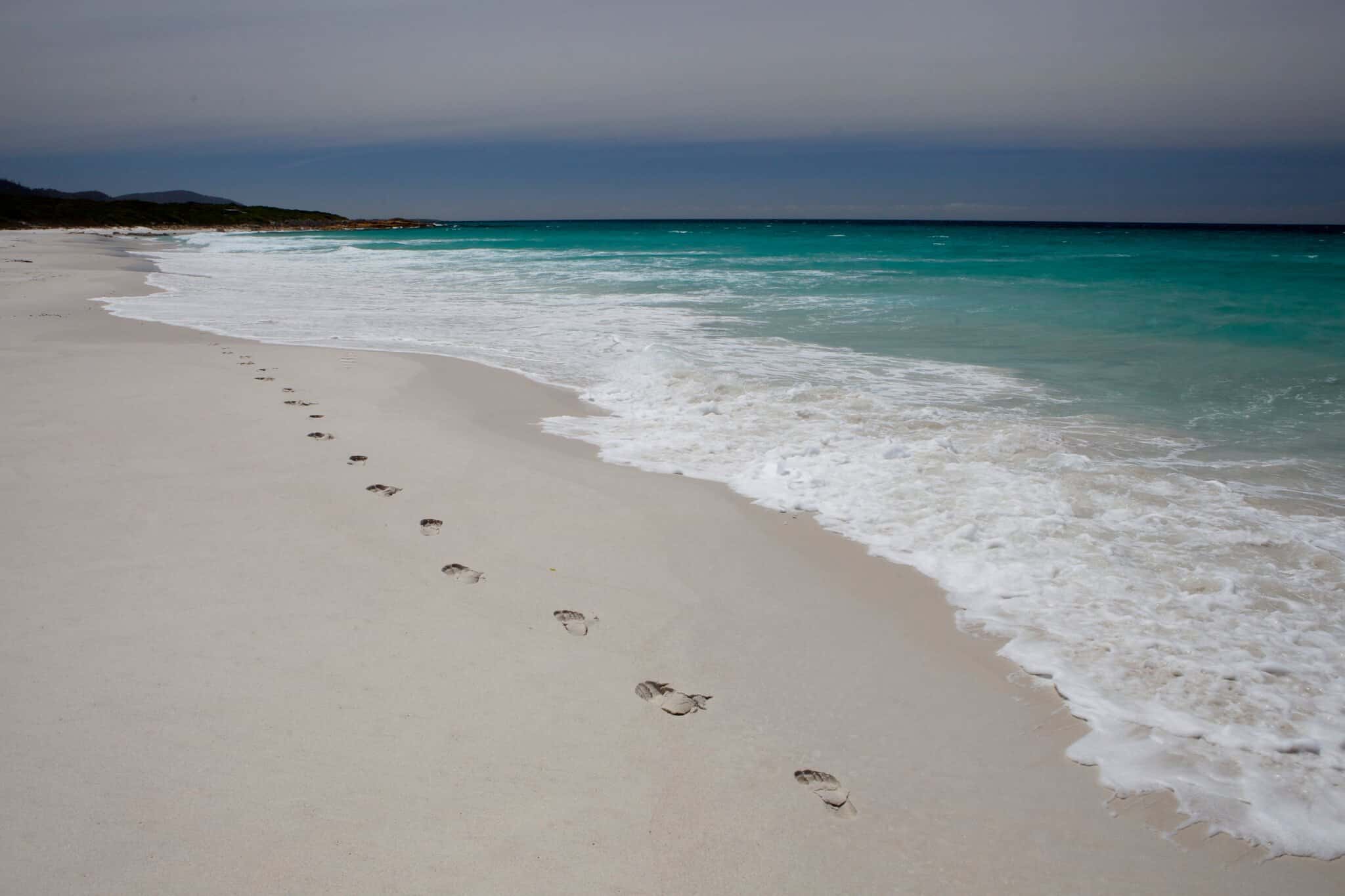 Friendly Beaches, Tasmania – Pristine Shores in Freycinet National Park