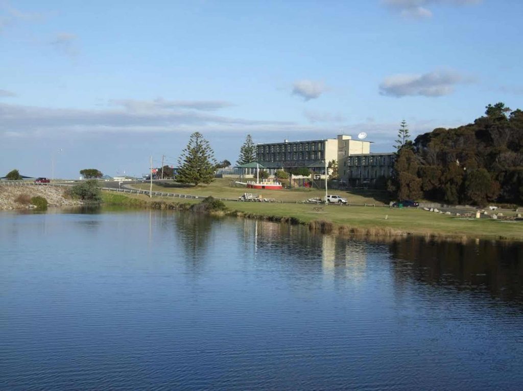 Scamander Beach Hotel Motel | Tasmania Accommodation Deals