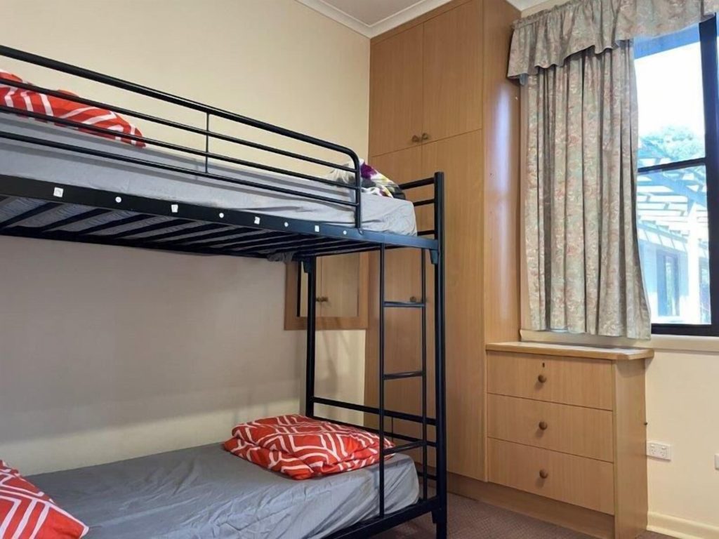 SJ Hostel, Australia | Tasmania Accommodation Deals