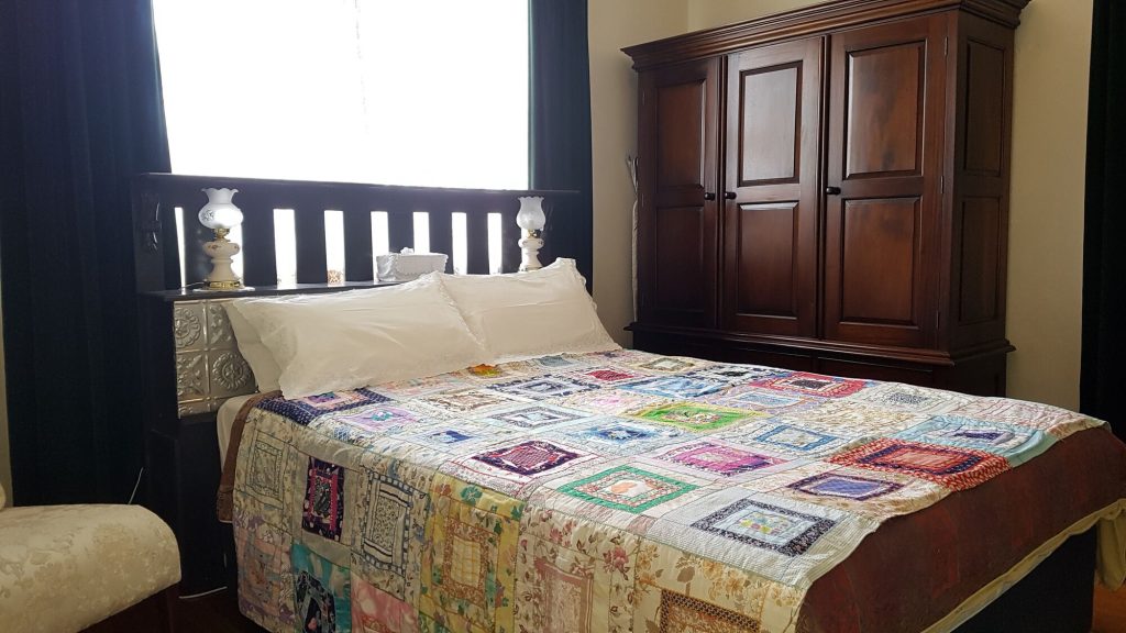AAA - Ye Olde Post Office Cottage | Tasmania Accommodation