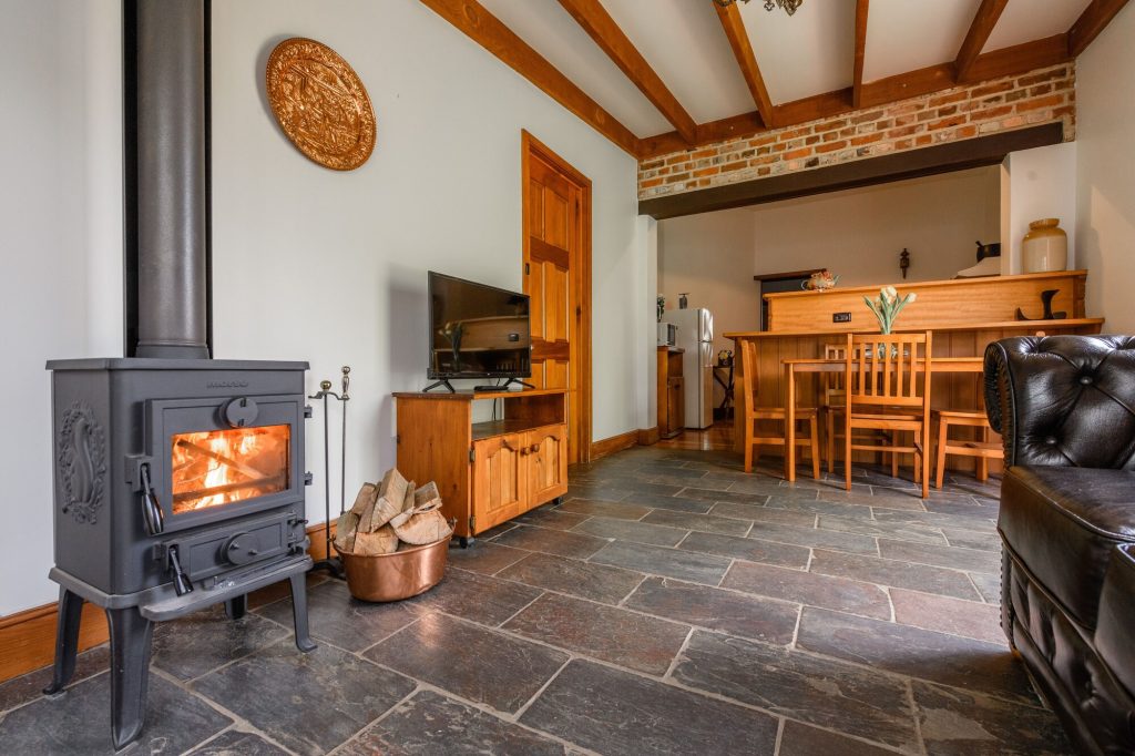 Bridge Cottage | Unique Tasmania Accommodation