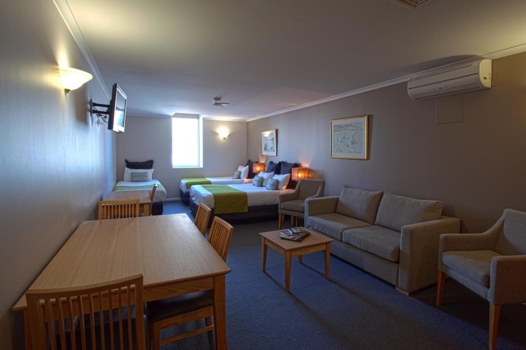 Quest Waterfront Serviced Apartments | Tasmania Accommodation