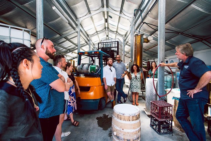 Tasmanian Whisky Distillery Tour | Activities in Tasmania
