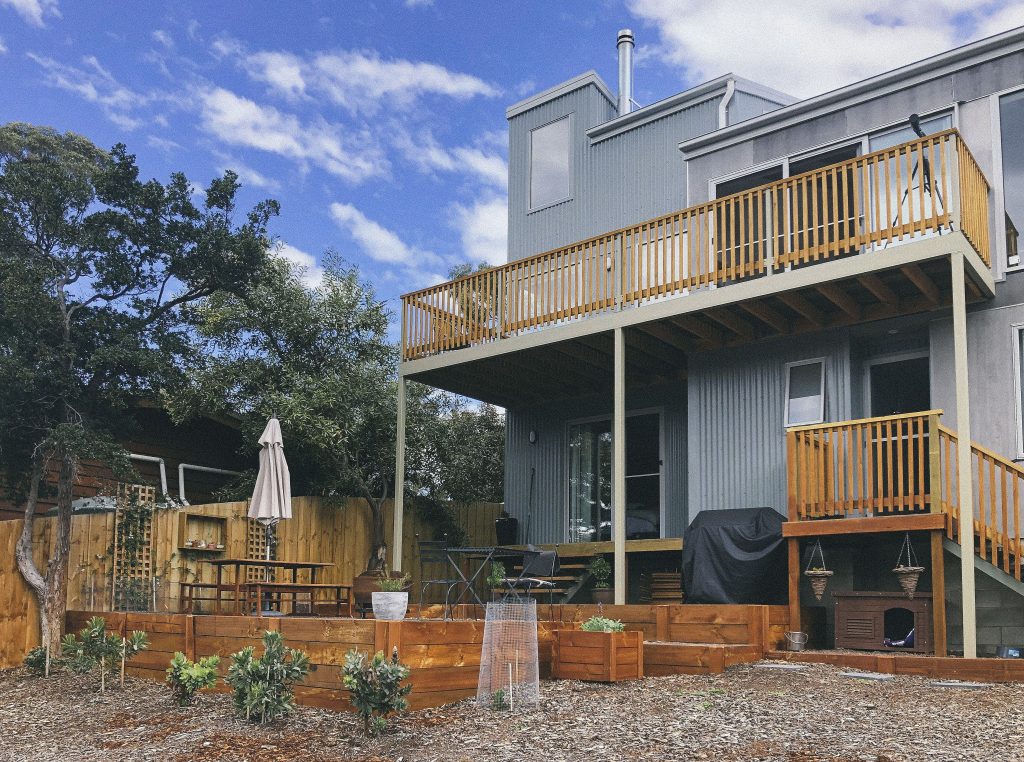 Modern Waterfront House at Susans Bay, Primrose, Australia | Tasmania ...