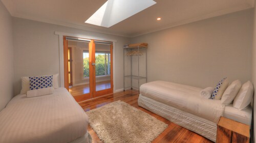 Castaway Cottage - Essentially Tas, Australia | Tasmania Accommodation